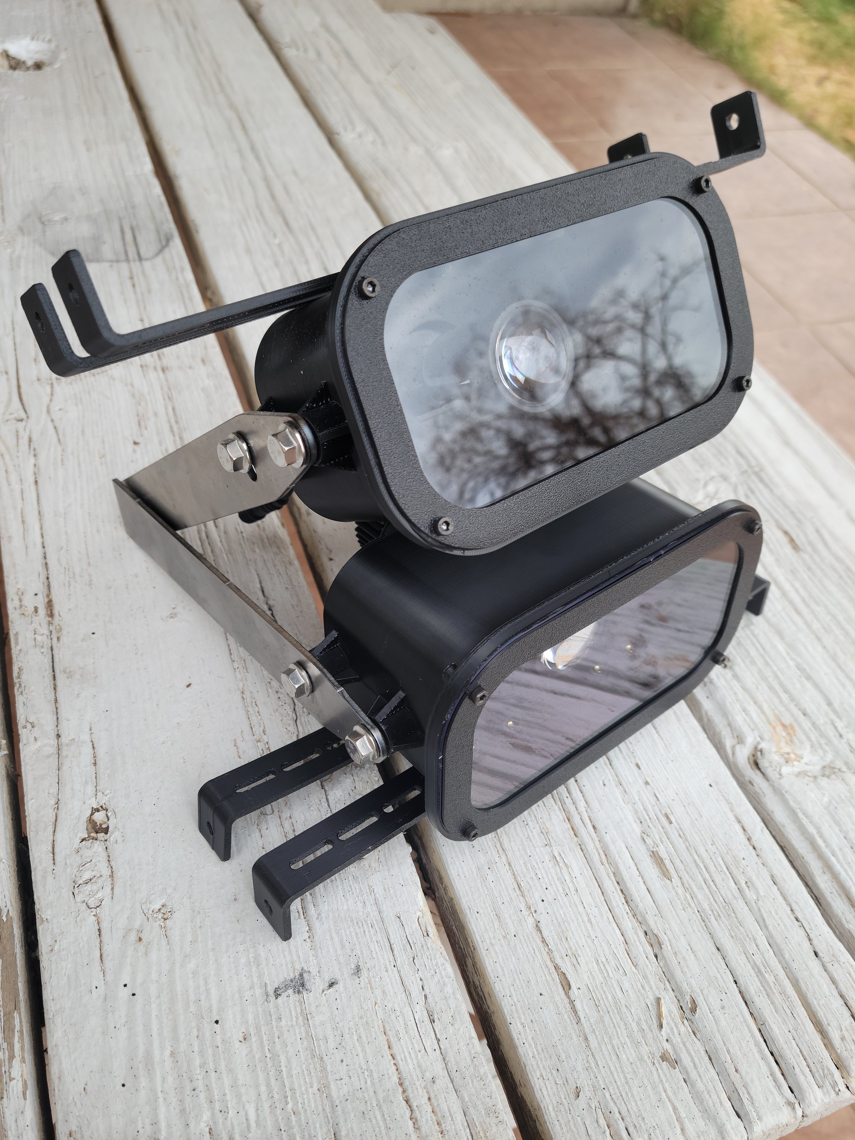 UNIVERSAL H4 LED PROJECTOR PODS – BRIXX LLC